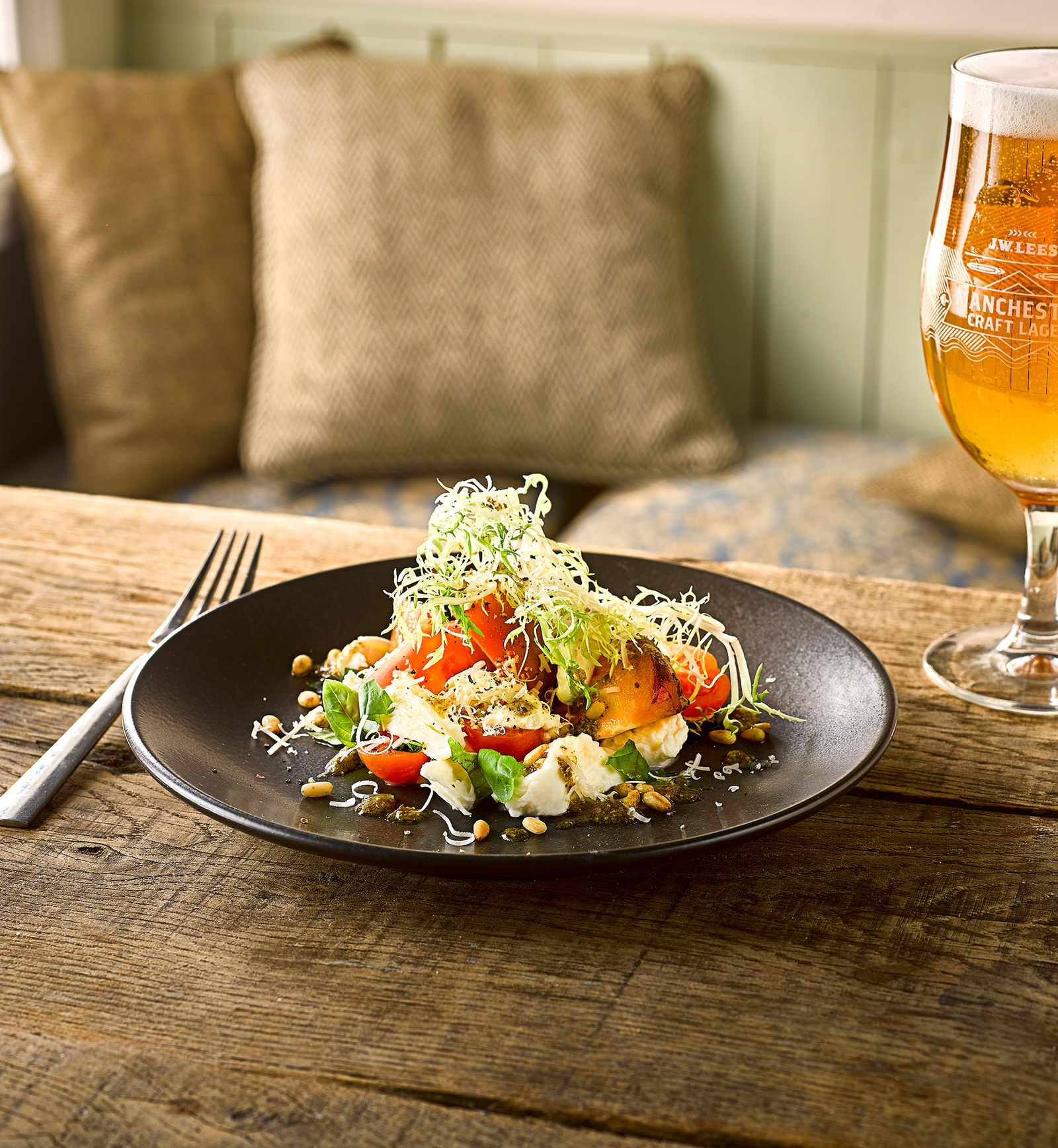 The Boathouse family pub with bedrooms in Chester JW Lees